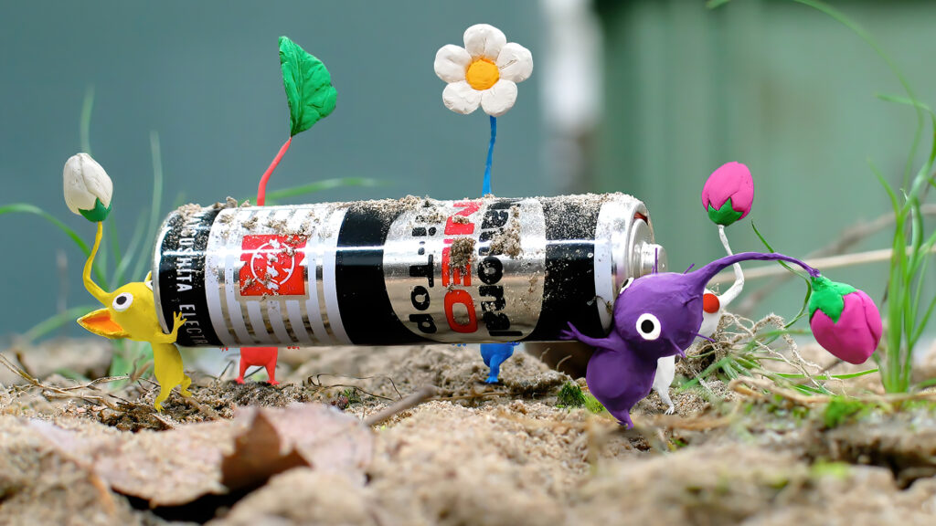 Pikmin 2 Pikmin Wallpaper - Cat with Monocle